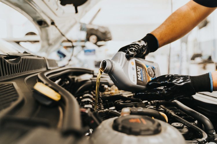 5 Best Oil Change Services in Winnipeg